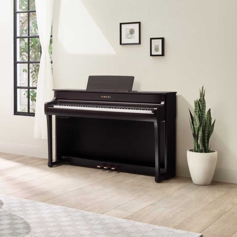 Yamaha Clavinova CLP-835 | Faust Harrison Pianos
