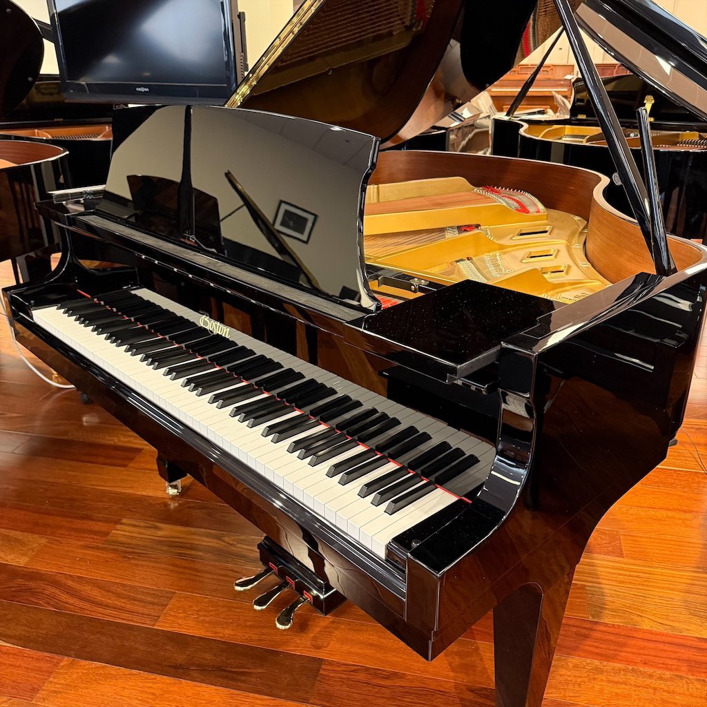Boston Piano, Model GP 156 PE Polished Ebony, 2003 | Faust Harrison Pianos