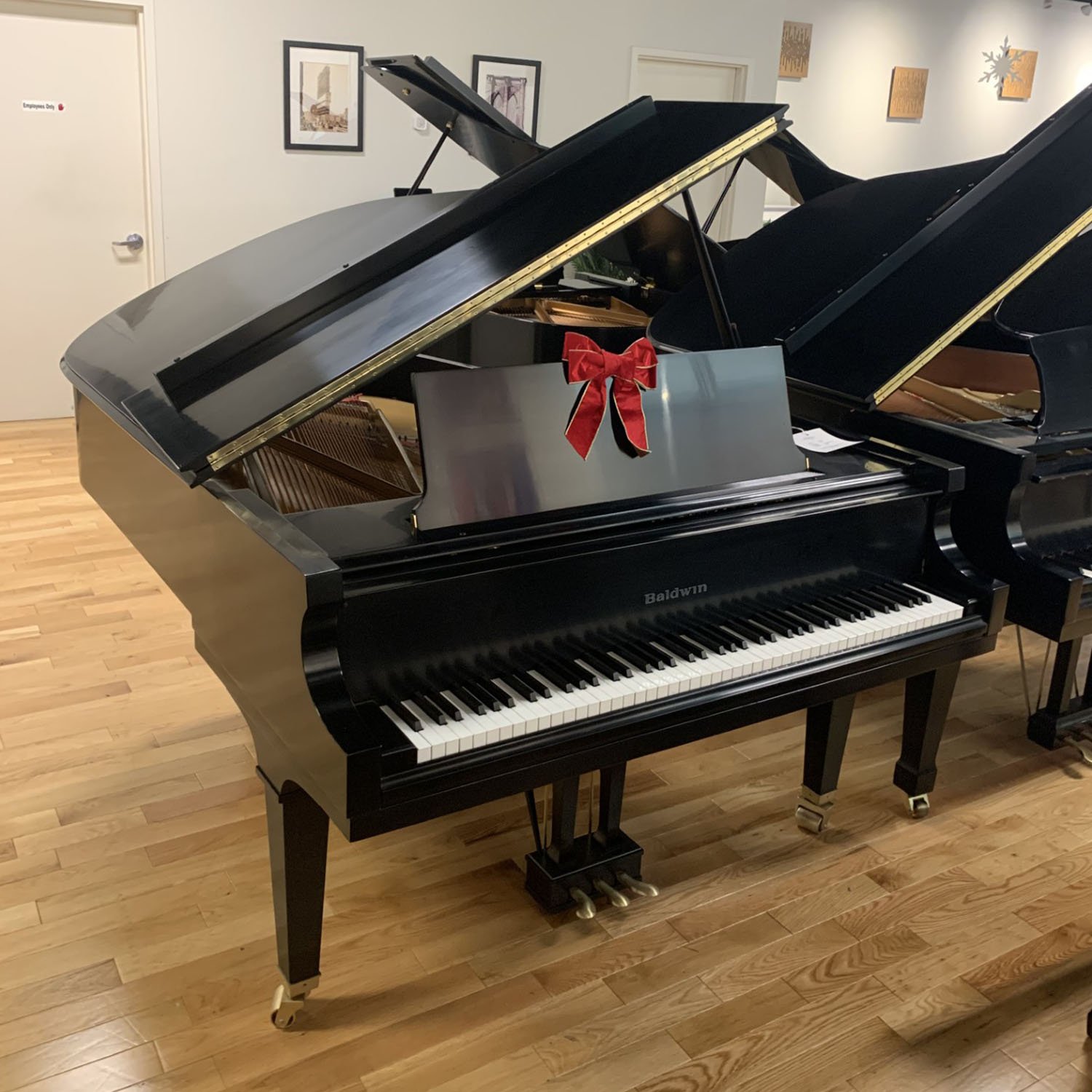Baldwin Piano, Model L PE Polished Ebony, 1997 | Faust Harrison Pianos