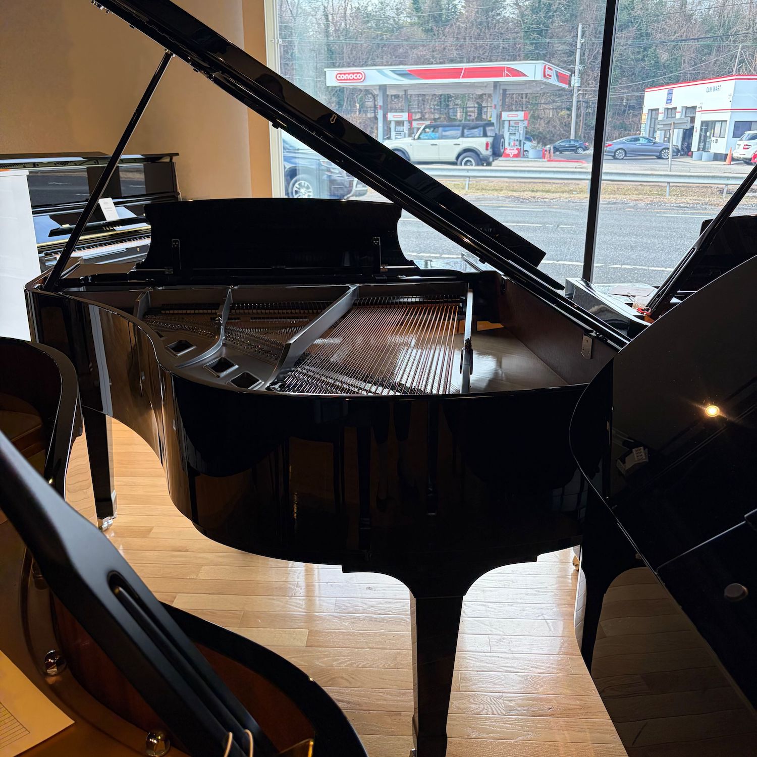 Boston Piano, Model GP-178 PE Polished Ebony, 2019 | Faust Harrison Pianos
