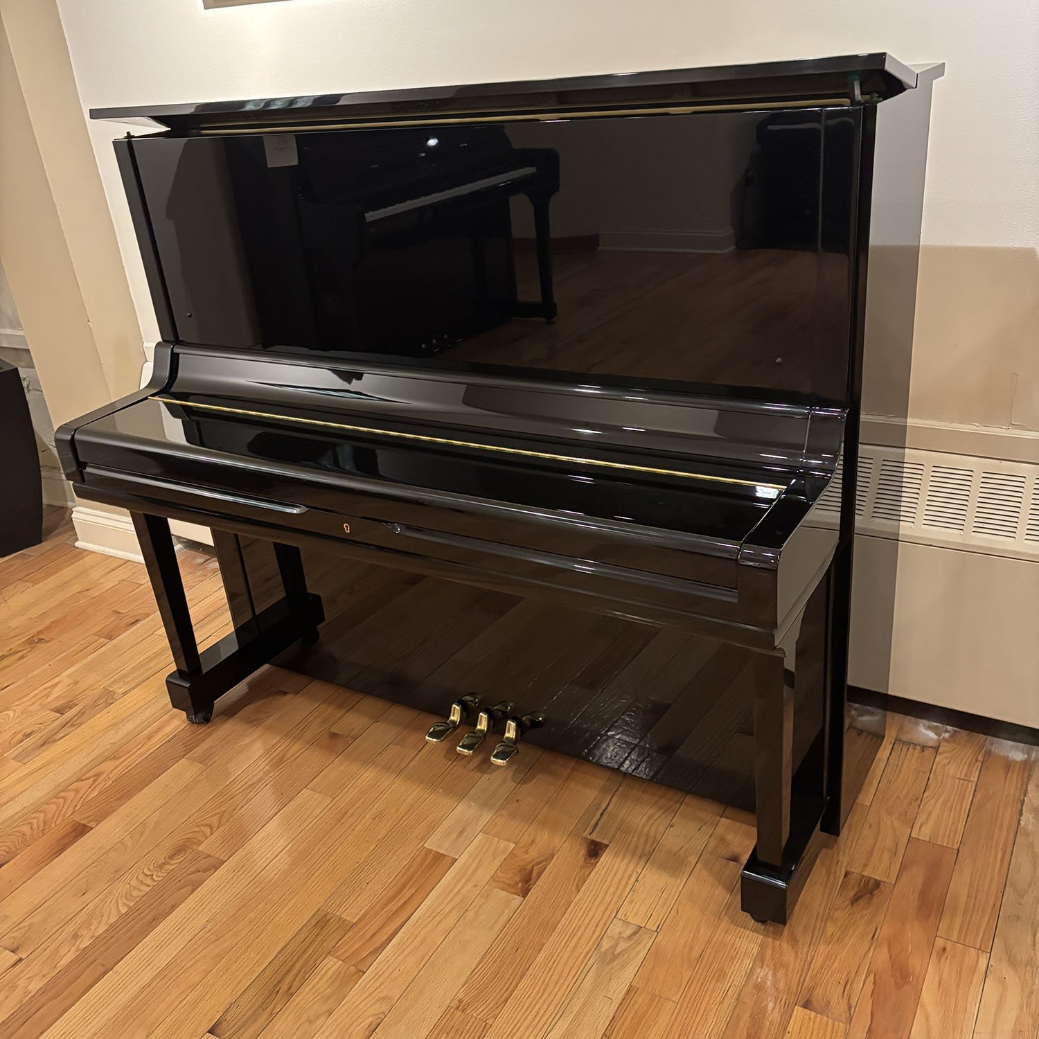Yamaha Piano, Model U3AR Polished Ebony, 1987 | Faust Harrison Pianos