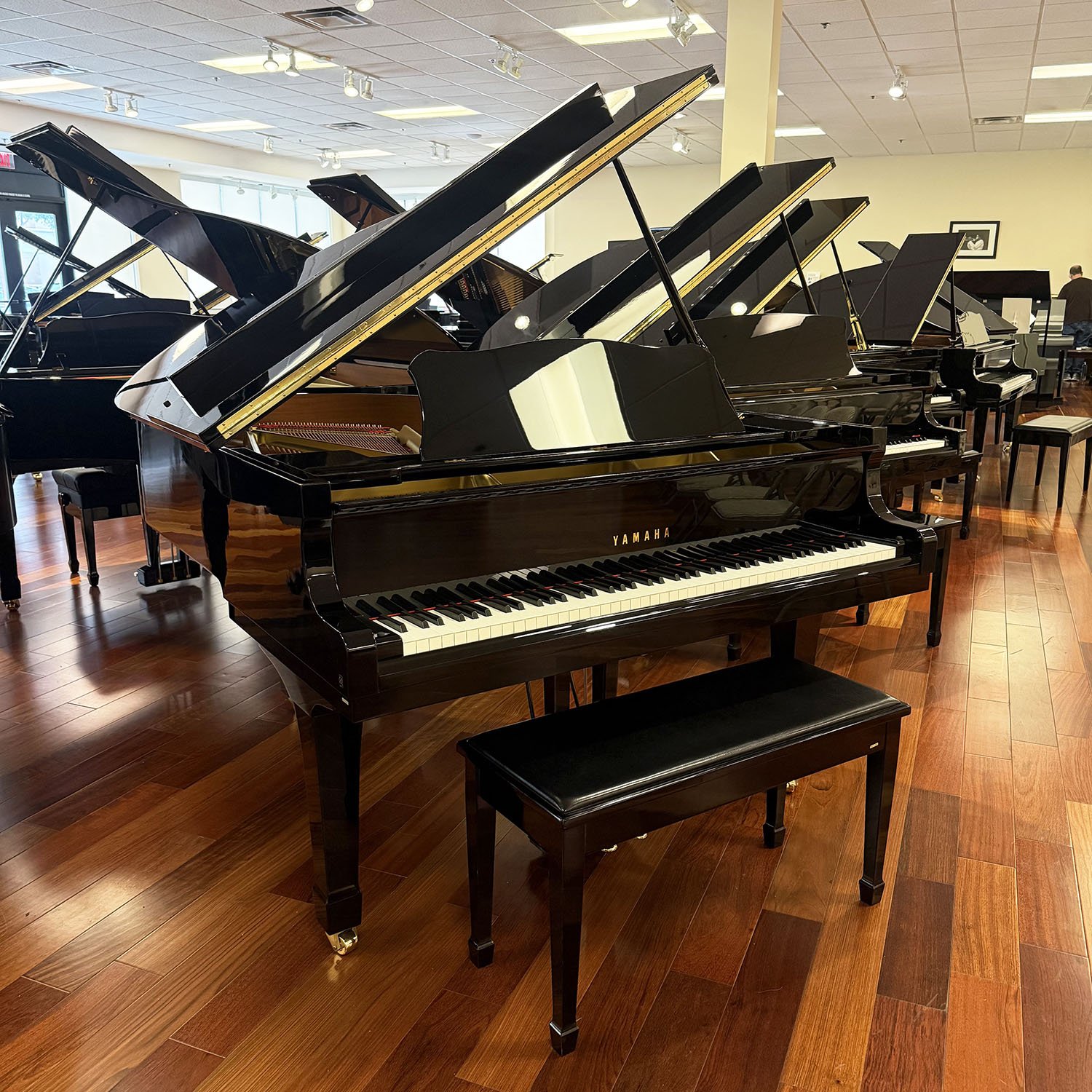 Yamaha Piano, Model G2F Polished Ebony, 1995 | Faust Harrison Pianos